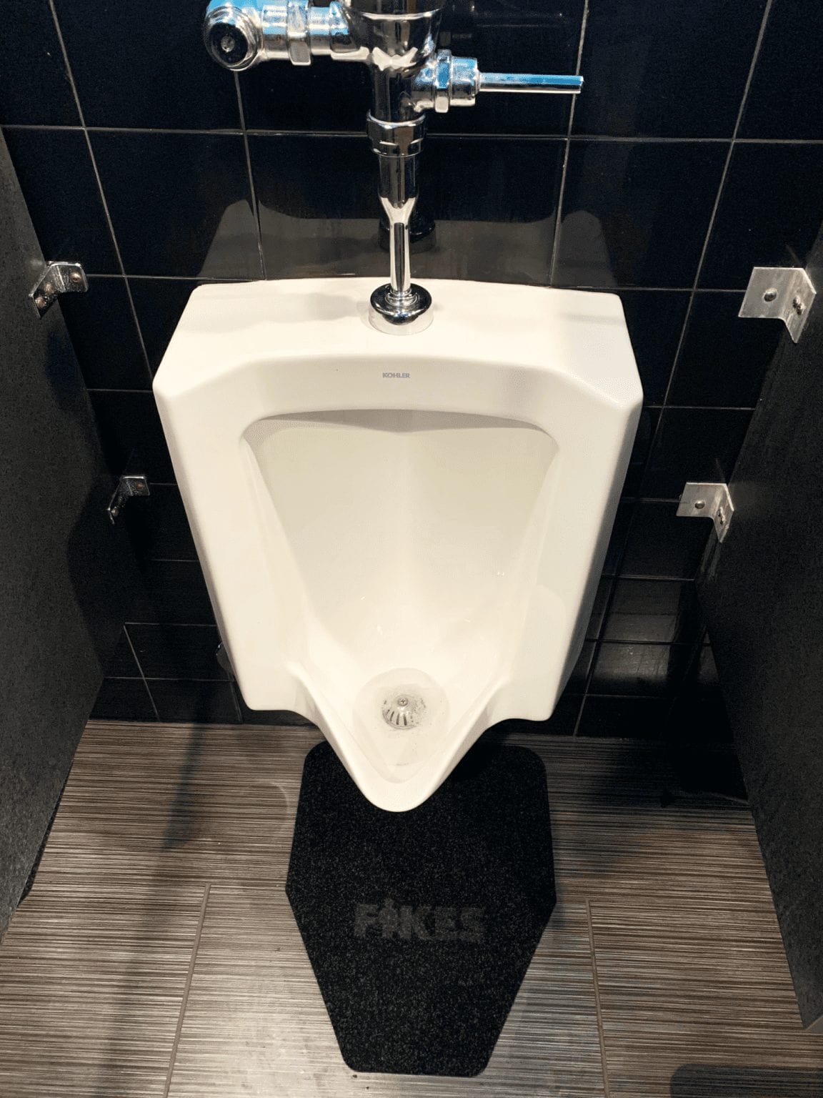 Commercial Restroom & Bathroom Sanitation Services
